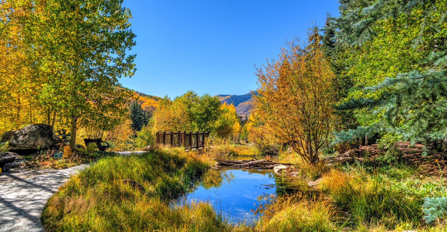 Seasonal Travel Tips for Visiting Vail - East West Hospitality